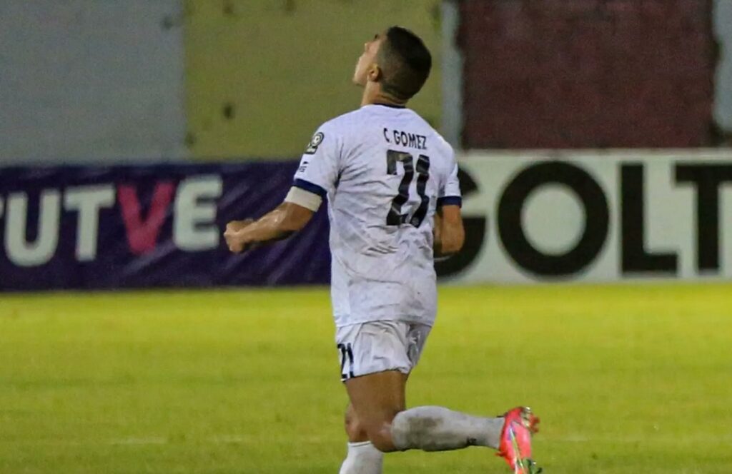 César Gómez vive su temporada más productiva en la Liga FUTVE con ...