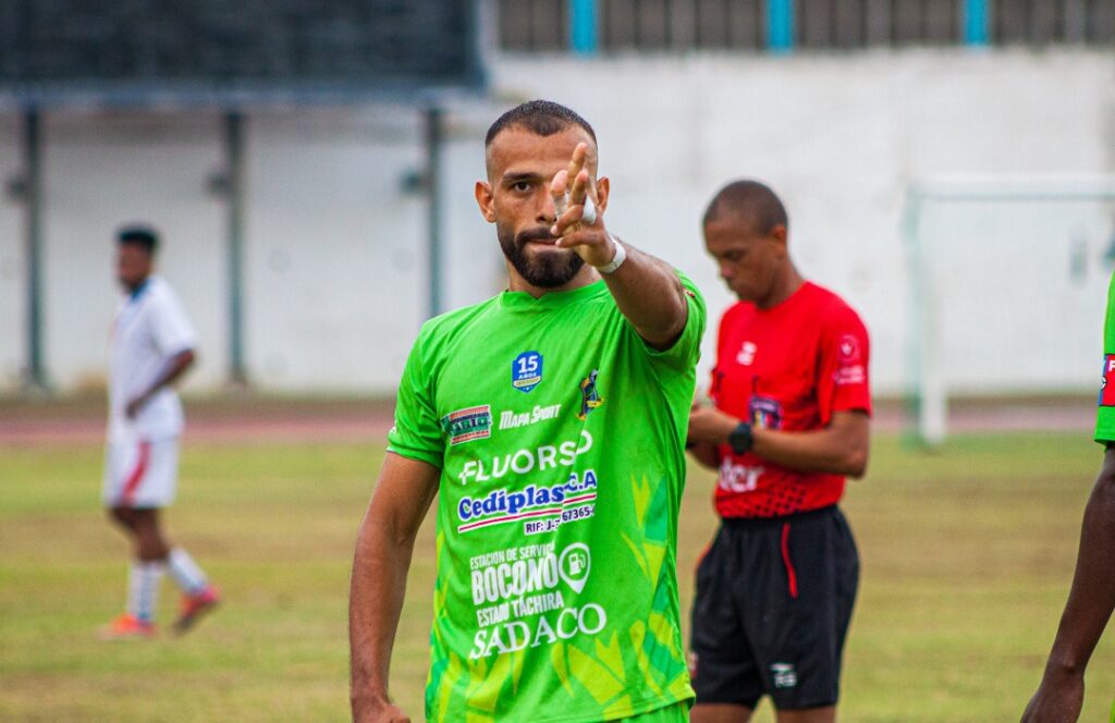 Antony Velasco está convencido de lograr el ascenso con Ureña - Liga FUTVE