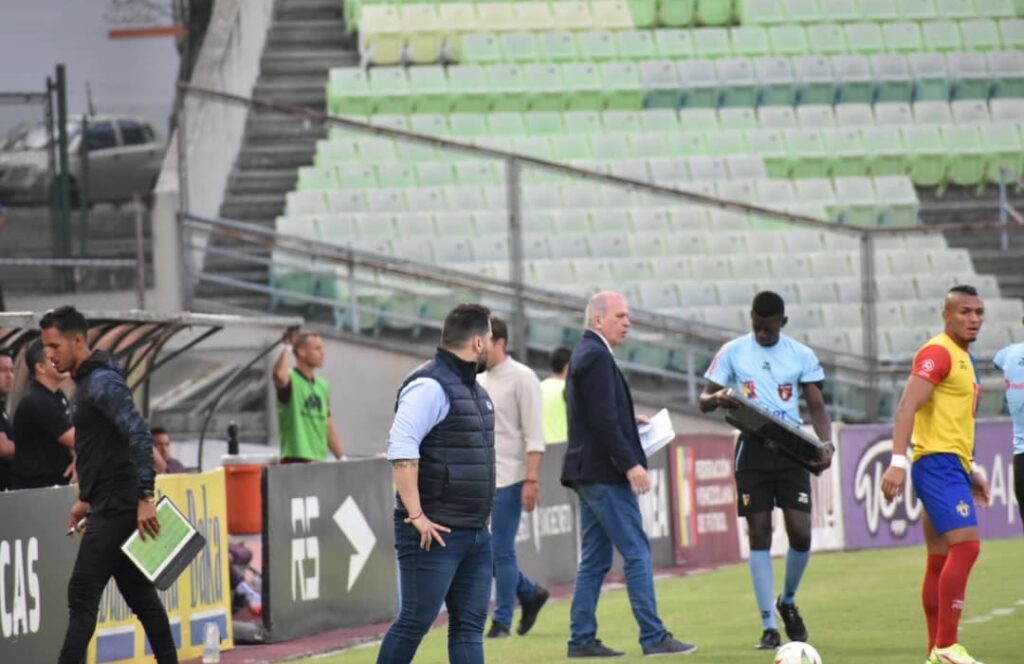 El buen plantel hizo a Daniel Sasso volver a tomar a la UCV - Liga FUTVE