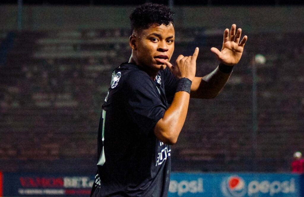 Sebastián Castillo disfruta coincidir con los elementos de experiencia ...